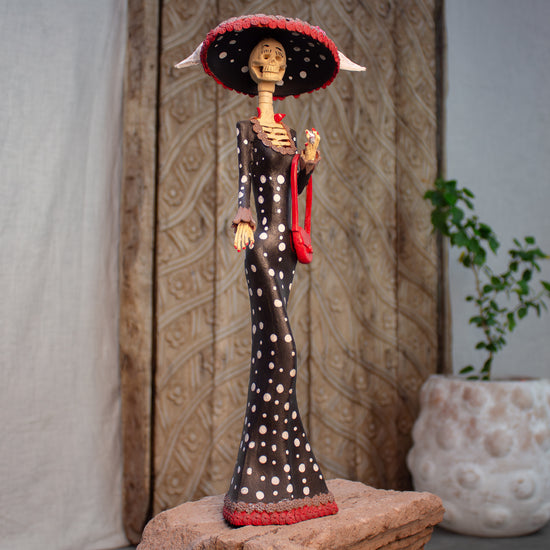 Hand-sculpted Catrina Dolls · Day of the Dead Catrina Sculptures - Zenwaro